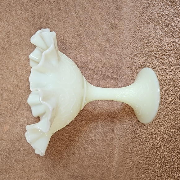 Fenton | Accents | Fenton Satin Custard Uranium Pale Yellow Persian ...